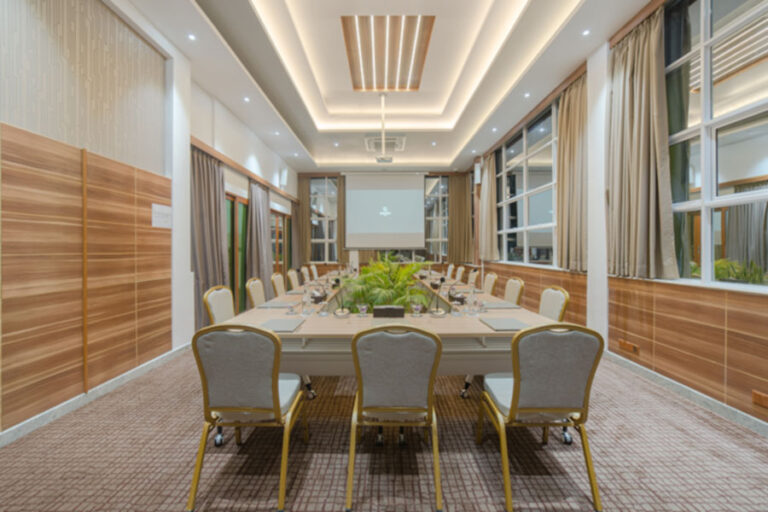 Samann Grand Hotel - Maldives Package Co., Ltd.